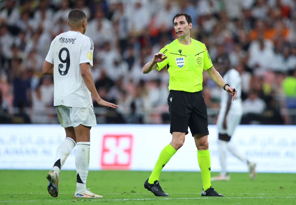 Copa del Rey: Clasico-Boykott? Real Madrid rudert nach dem ... Copa del Rey: Clasico-Boykott? Real Madrid rudert nach dem ...