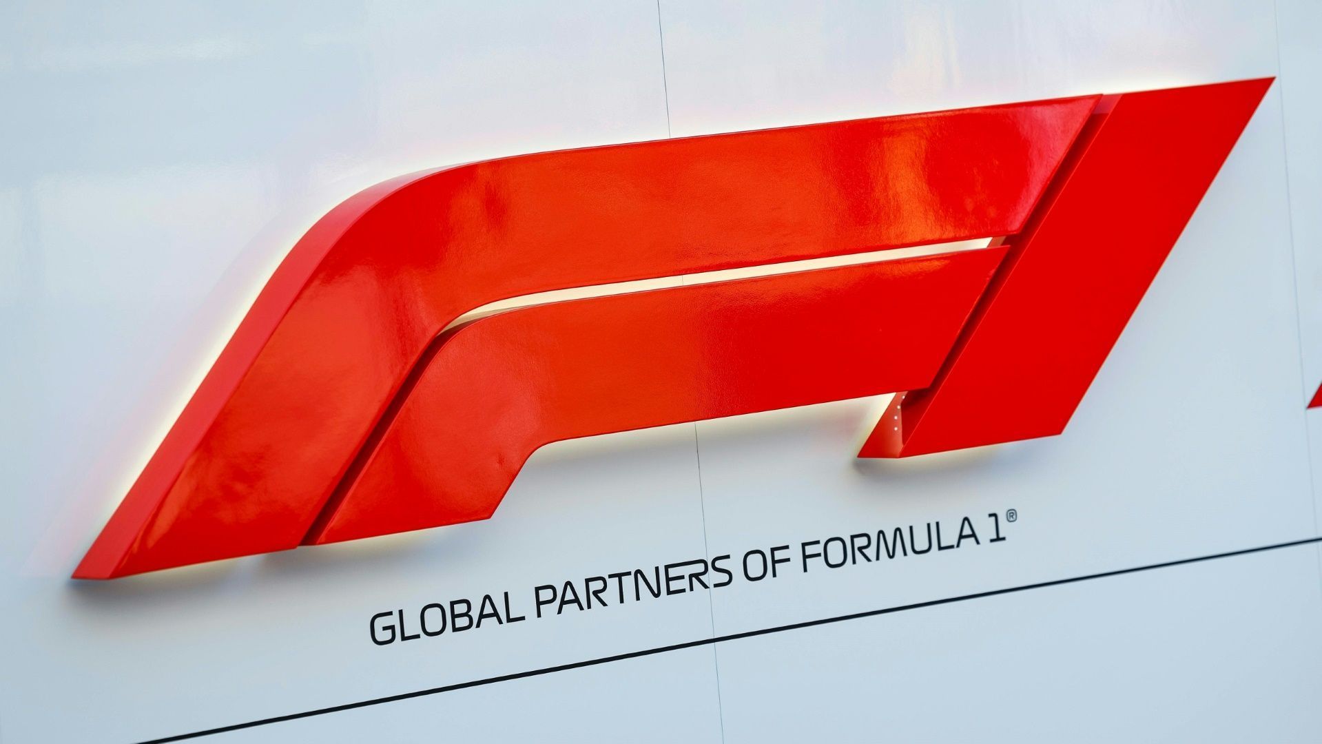 Flutkatastrophe Italien: Formel 1 spendet eine Million Euro Flutkatastrophe Italien: Formel 1 spendet eine Million Euro