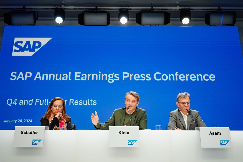 Fokus auf KI: SAP baut Konzern um - 8.000 Stellen betroffen Fokus auf KI: SAP baut Konzern um - 8.000 Stellen betroffen