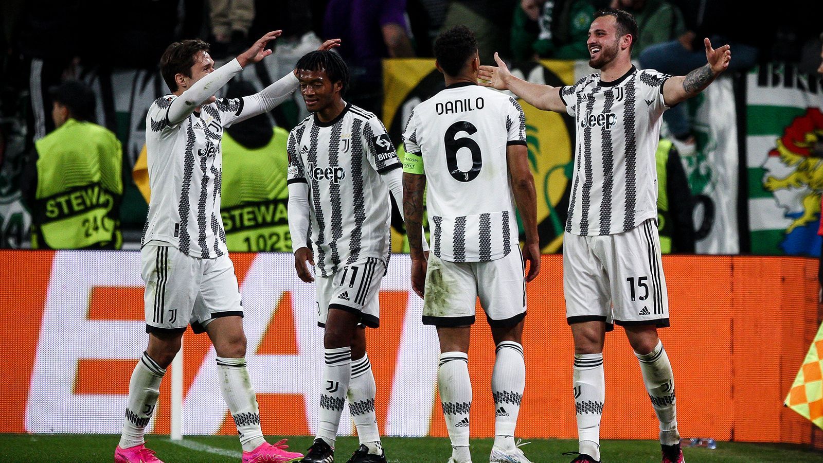 Juventus Turin Gericht Setzt Punktabzug Vorerst Aus