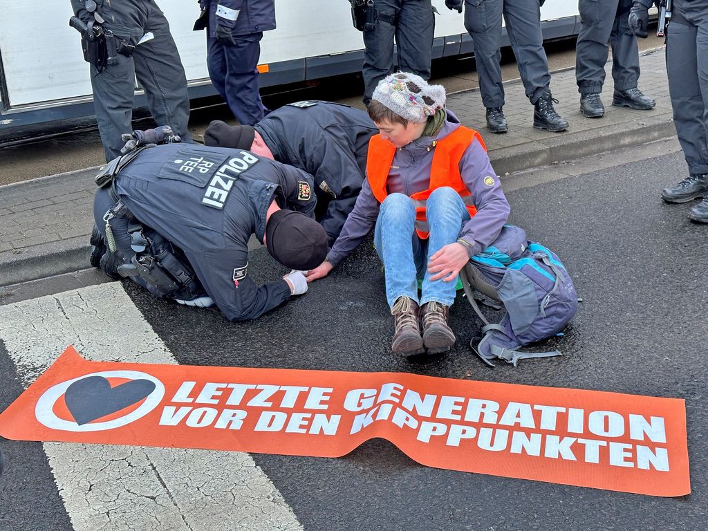Klima-Proteste: SPD-Vize verurteilt Letzte Generation | P7 Newstime Klima-Proteste: SPD-Vize verurteilt Letzte Generation | P7 Newstime