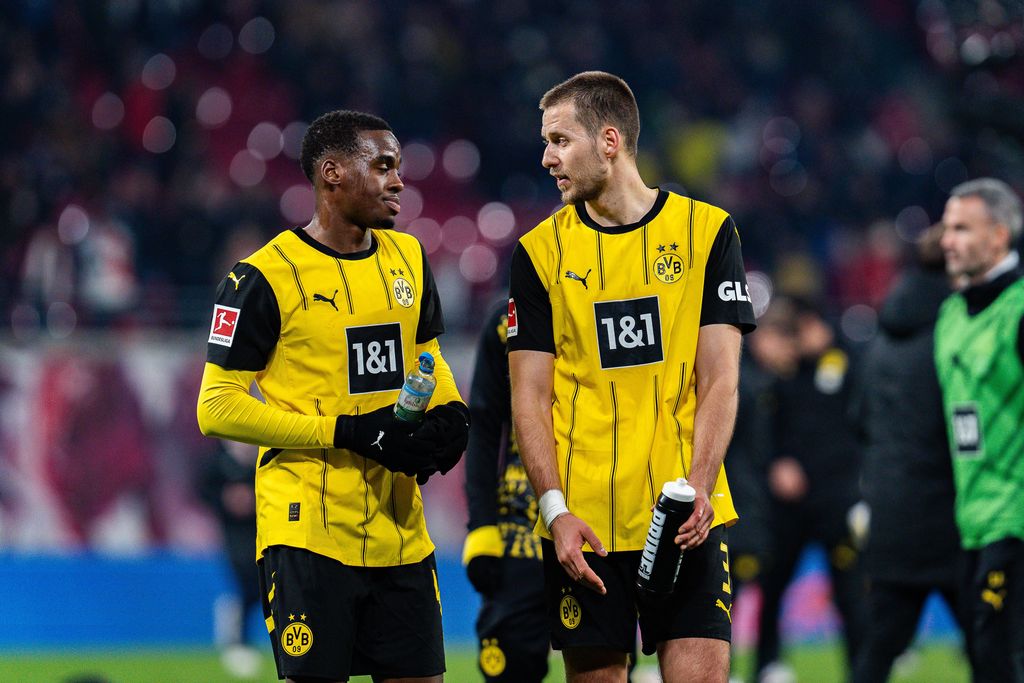 Borussia Dortmund: Jamie Gittens ist wohl während der Länderspielpause an der Hand operiert worden