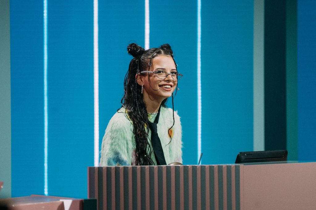 Wer Stiehlt Mir Die Show Nina Chuba Begeistert Mit Diesem überraschenden Trend Look